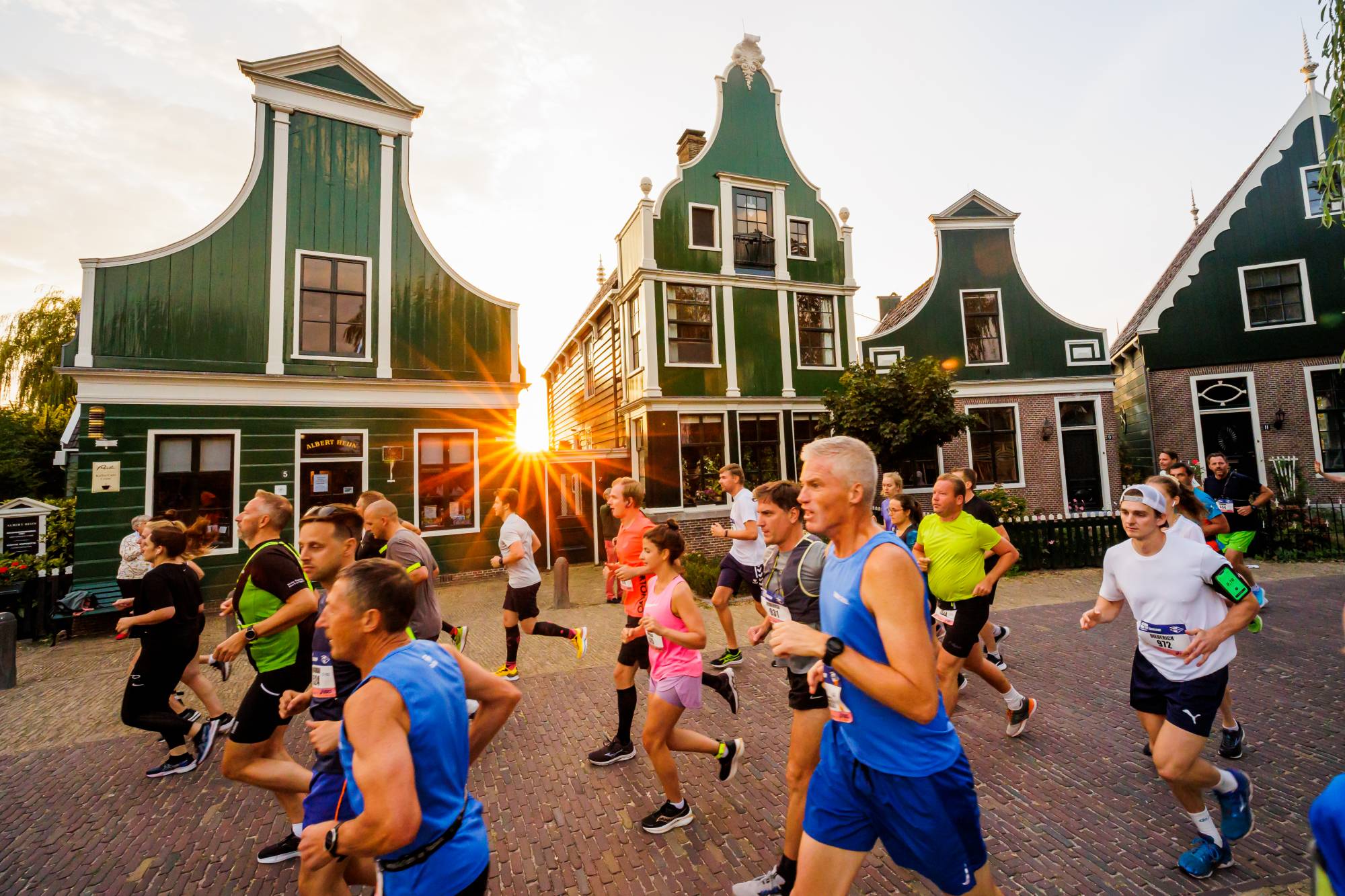 Sfeervolle 2e editie Pre-Run Dam tot Damloop – Le Champion