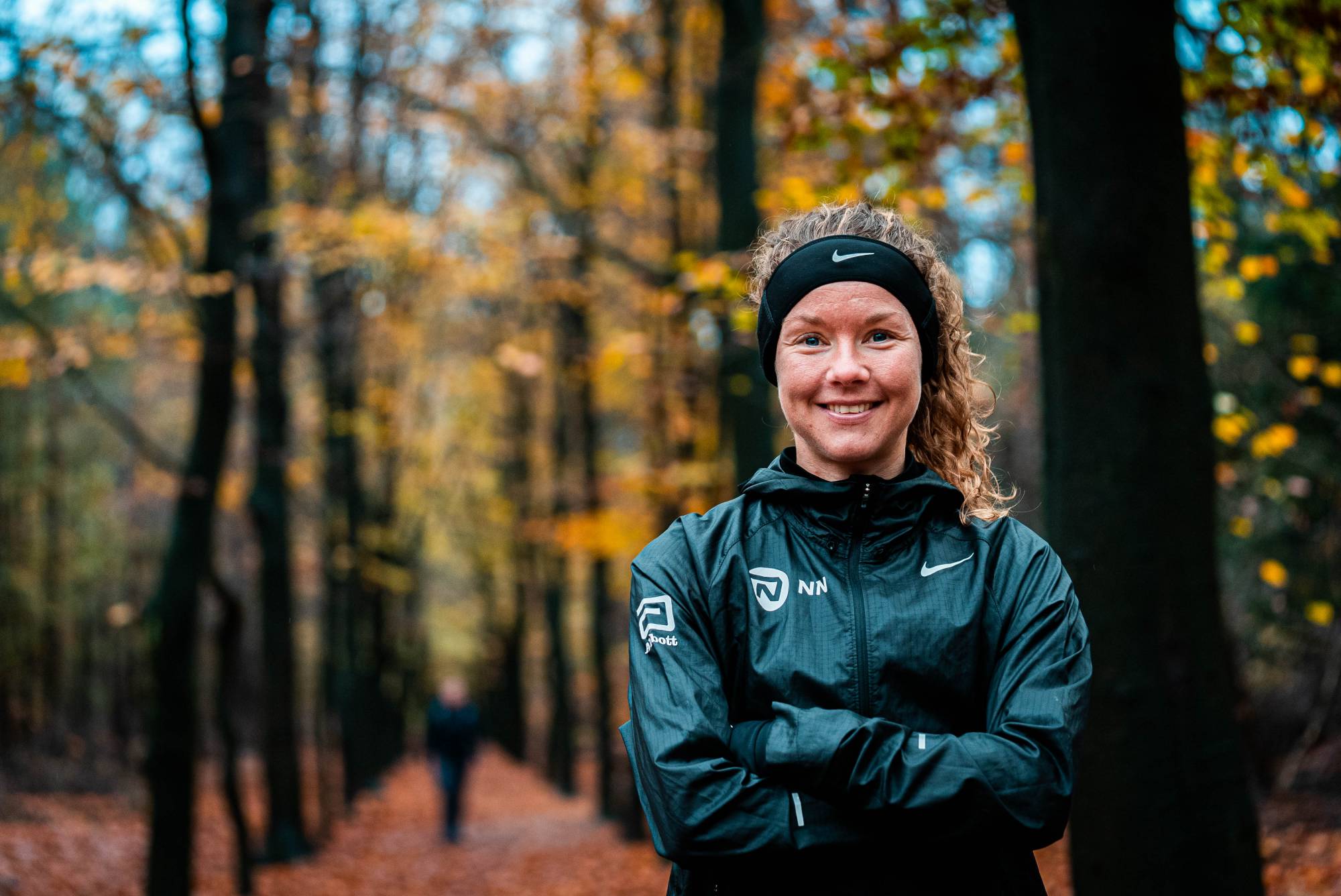 Hardloopfenomeen Nienke Brinkman aan start van NN Egmond Halve Marathon ...